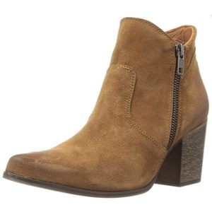 Freebird by Steven | Shoes | Gorgeous Freebird Suede Booties | Poshmark